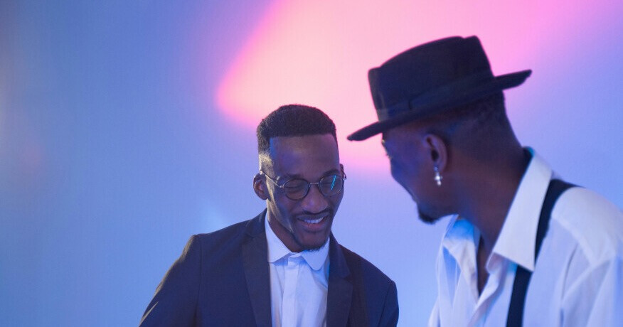 Wat zijn bekende liedjes over bidden? - vls.Jesus.net